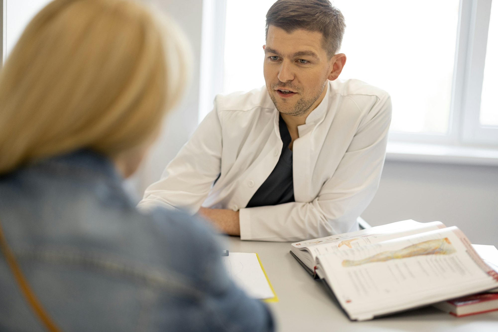 Your Specialized Ontario Vascular Clinic | Love Your Veins